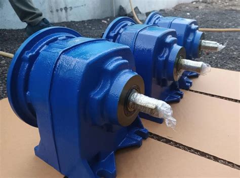 0 25 Hp To 25 Hp Iron Helical Speed Reducer At ₹ 3800 Piece In Mumbai Id 2850943632555