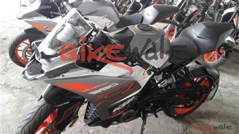 Ktm Rc 390 Gets Metallic Silver Color Option In India Newsbytes