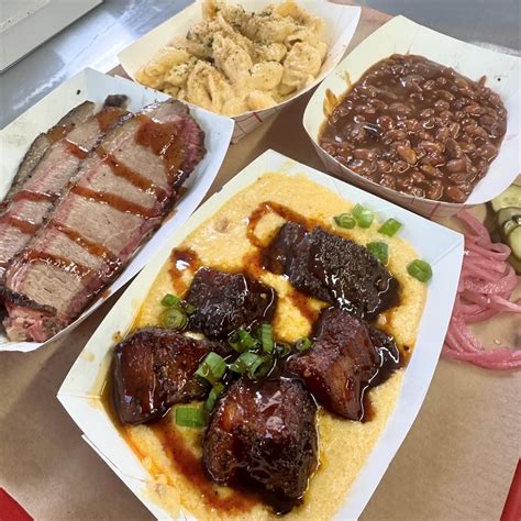 Food Truck Kansas City Smoked Bbq The Peculiar Winery