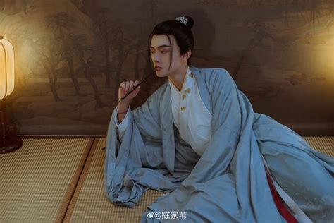 TrầnGiaVĩ ChenJiaWei 陈家苇 Hanfu model cổtrang Hánphục Asian photography Hanfu Cartoon pics