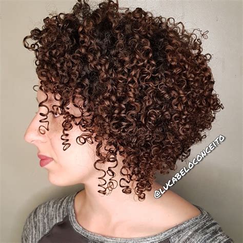 18 Stacked Short Curly Bob Haircuts To Enhance Your Natural Curls Artofit