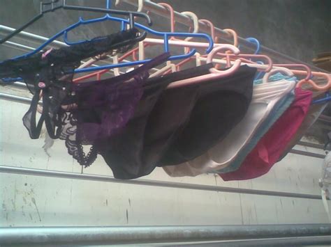 Berbagai Celana Dalam Bekas Cewek Hasil Buruan Gua Selama Tahun Tanpa Lelah Kaskus