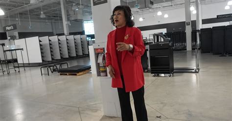 Bc Billionaire Ruby Liu Gets Keys To First Retail Store Once Owned By The Bay