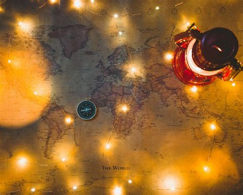 가이드 여행 고전적인 디자인 글로벌 네비게이션 길 찾기 나침반 나침반 바늘 나침반 장미 난색 따뜻한 빛 랜턴