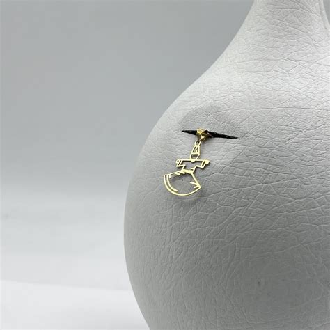 طلا و جواهر زرشاپ پلاک لیزری طرح رقص کد ۱۴۰۶