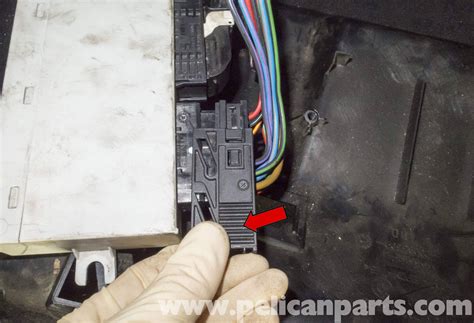 Bmw Z4 M Right Lower Instrument Panel Trim And General Module Replacing