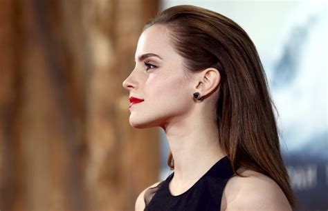 Emma Watsons Hair Is Now A Dark Brown Color — See The Look