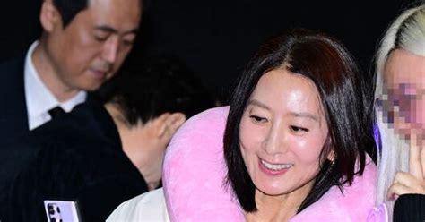 [사진]김희애 팬과 다정한 셀카