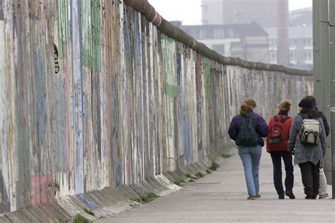 The Rise And Fall Of The Berlin Wall Abc News