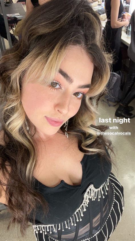 jillian r reactgirls1