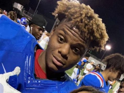 Dion Stutts Dead At 18 University Of Arkansas College Football Commit