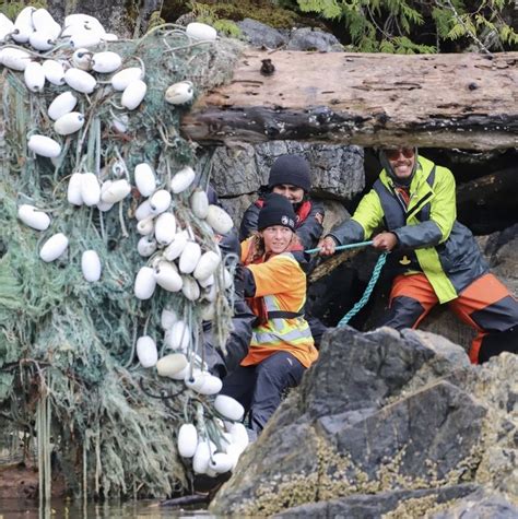 Wuikinuxv Nation Completes Major Shoreline Cleanup Coastal First Nations