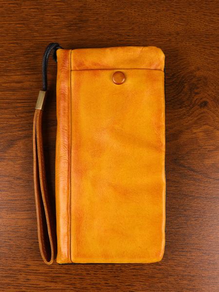 Mcpj Клатч купить на Ozon по низкой цене 1815308069