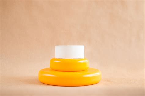 브랜딩 및 패키징 프리젠 테이션을위한 다채로운 모양의 파스텔 배경 제품 디스플레이를 위한 세련된 기하학적 모양 0명에 대한 스톡