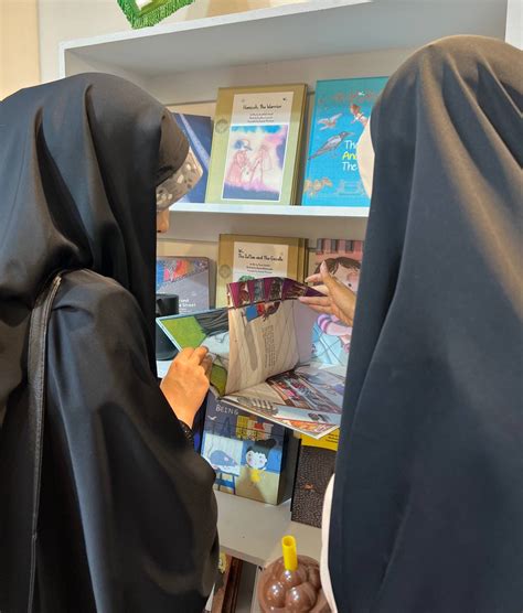 گزارش تصویری از هفتمین روز حضور کانون زبان ایران در نمایشگاه بین‌المللی