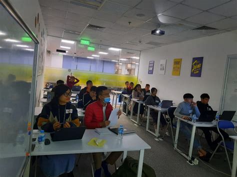 Lập trình Web với Laravel CodeStar Academy