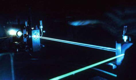 激光技术运用越来越普及，谈谈半导体激光器