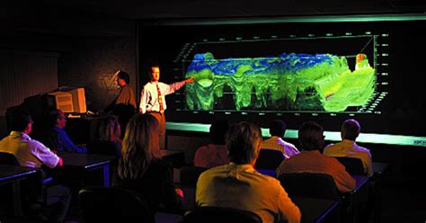 Visualization Facilitates Large Volume Complex 3d Seismic