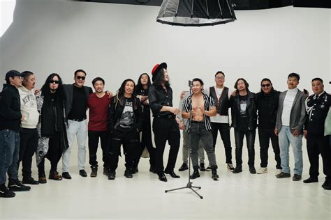 Өглөө бүрийг хайртай хүнтэйгээ угтаж байгаа та нартаа зориуллаа шүү 🥰🥰😍 Татар Амгаа Facebook