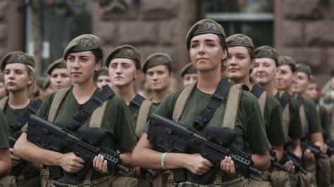 Військовий облік жінок із 1 жовтня юрист пояснив кого це стосується