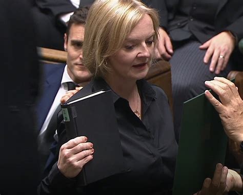 Трас и високи владини претставници положија заклетва за верност на кралот Чарлс Трети 360 степени