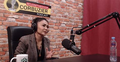 Puaskan Hasrat Bercinta Yuni Shara Gunakan Sex Toys Okezone Celebrity
