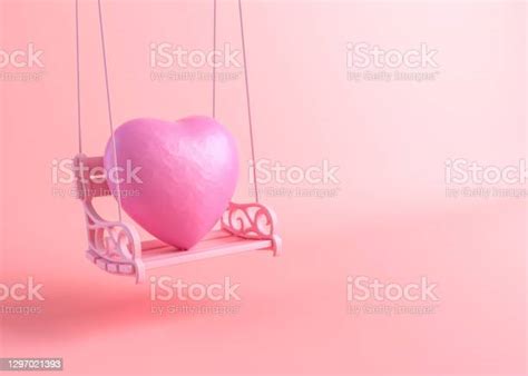 분홍색 배경 위에 반짝이는 하트 모양으로 발렌타인 데이 미니멀 한 개념 최소한의 추상 벽지 개념 플랫 레이 3d 렌더 3차원 형태에 대한 스톡 사진 및 기타 이미지 Istock