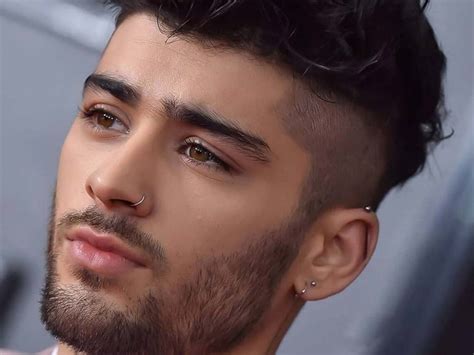 پیرسینگ مردانه 9 مدل گوشواره مردانه جدید و اسپرت گل بچین