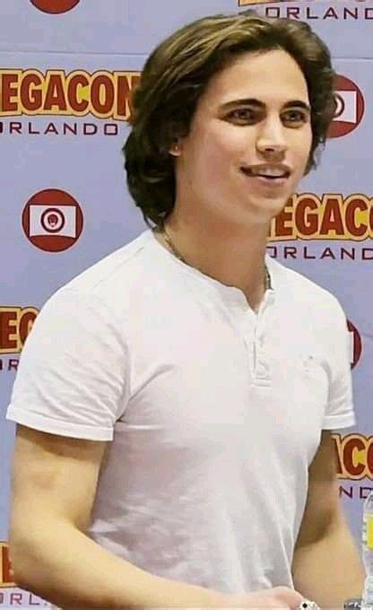 Pin De Enola 𓆉 Em Tanner