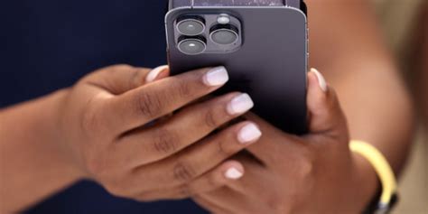 protect your phone steps to take if your device is lost stolen or broken