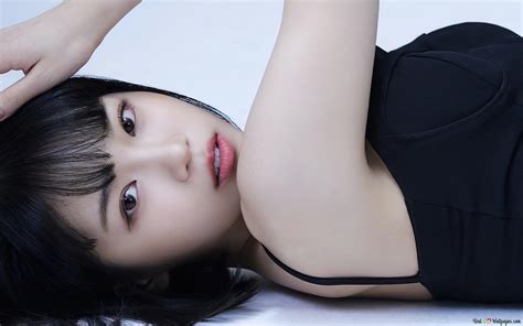 Sensual Kim Chaewon In Black Dress Le Sserafim Kpop Girls Group 4k Wallpaper Download