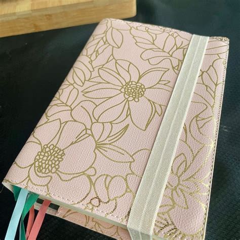 Bright Pink Regular Size Lds Quad Simulated Leather With Salt Lake