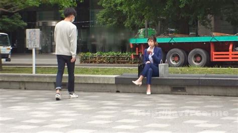 200gana 2508 マジ軟派、初撮。 1665 マジメな出来る女オーラがにじみ出るお姉さん、実はセフレ3人持ちのsex好きで