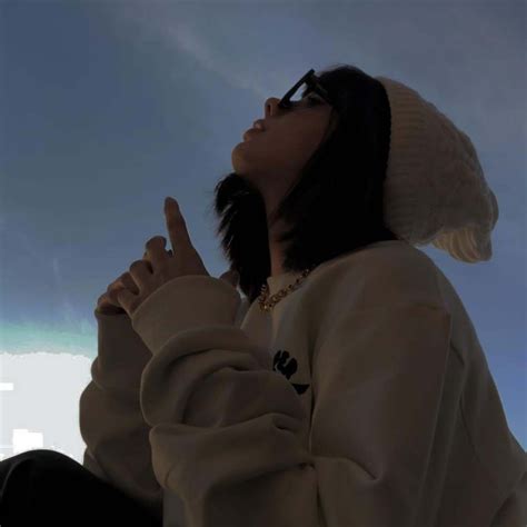 پروفایل دخترانه غمگین مود خاص تنها تاوعکس