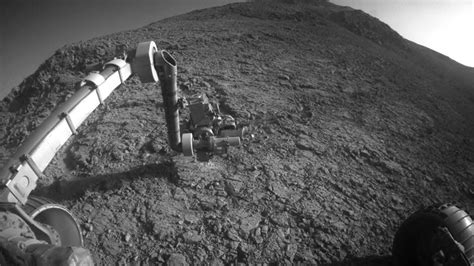 Nasas Longest Running Mars Rover Declared Dead After 15 Years