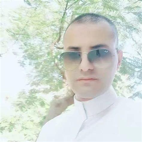 Mohsen Jamal Mohsen Gamel • Threads Say More