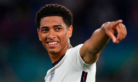 ريال مدريد يتعاقد مع الإنجليزي جود بيلينجهام عنب بلدي