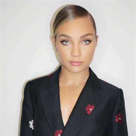 Maddie Ziegler Headshot Photos 01022019 • Celebmafia