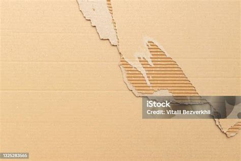 오래된 찢어진 골판지 종이 텍스처 배경은 복사 공간으로 클로즈업 종이에 대한 스톡 사진 및 기타 이미지 종이 질감 찢기 Istock