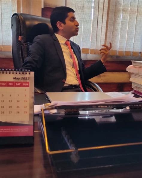 Amir Shera Dramirbashir • Instagram Photos And Videos