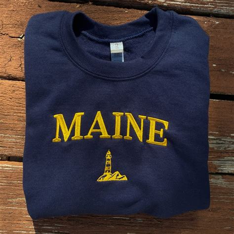 Maine Vintage Crewneck Sweatshirt Embroidered Lighthouse Sweater Etsy