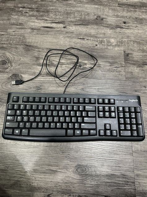 Logitech Keyboard Computers And Tech Parts And Accessories Computer Keyboard On Carousell