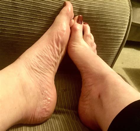 Are You Worthy Of Worshipping My Pretty Little Feet 👣😇💕 Link In