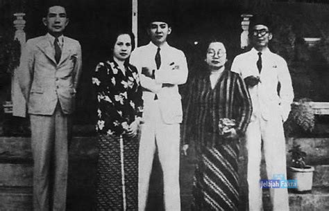 Keluarga Ndalem Pojok Menyelamatkan Kisah Asmara Sukarno Inggit Berita Dan Opini Kerakyatan