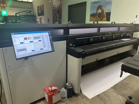 Used Hp R2000 Flatbed Printer Cust0001116 — North Light Color