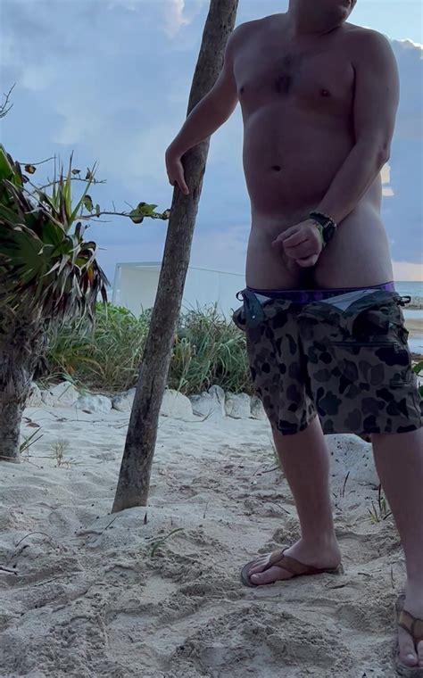 Huge Load Jerking Off Outside In Mexico