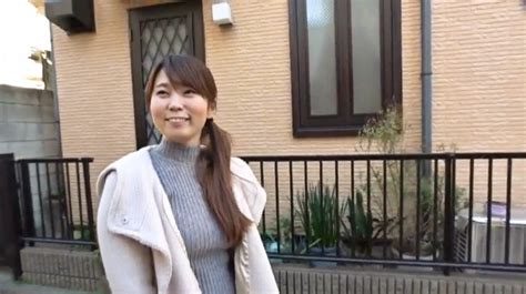 ご近所おばさんにいきなり即ハメディープキス！拒まれても強引に舌をねじ込む若者の接吻口説きsexを完全収録！イケメンの濃厚ベロチューに堕ちた美人