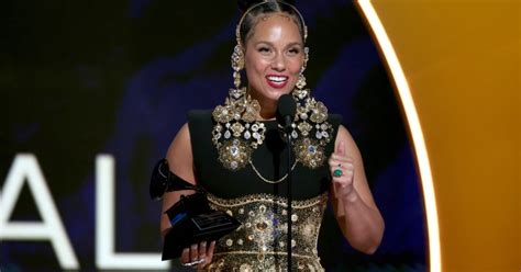 Alicia Keys Calls Dei A T In Grammys 2025 Speech