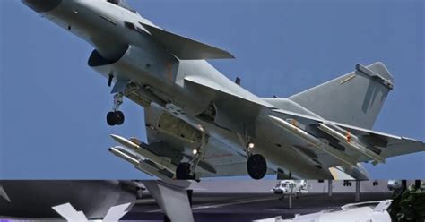 [포착] 파키스탄 중국산 전투기와 미사일로 최신예 라팔 격추…잔해 발견