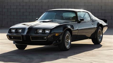 These Blisteringly Fast Classic Cars Are Surprisingly Affordable